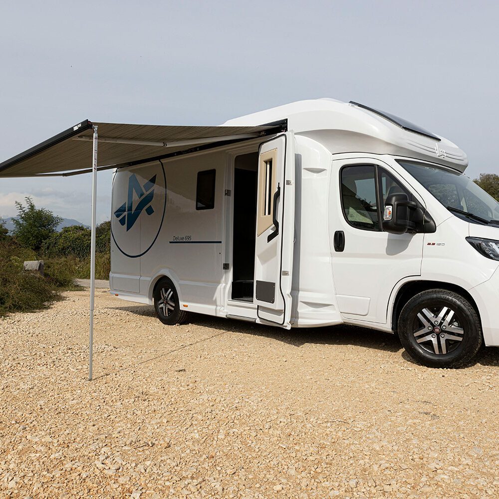 Deluxe Motorhome 4 seats - Travelling with style | Atlantis